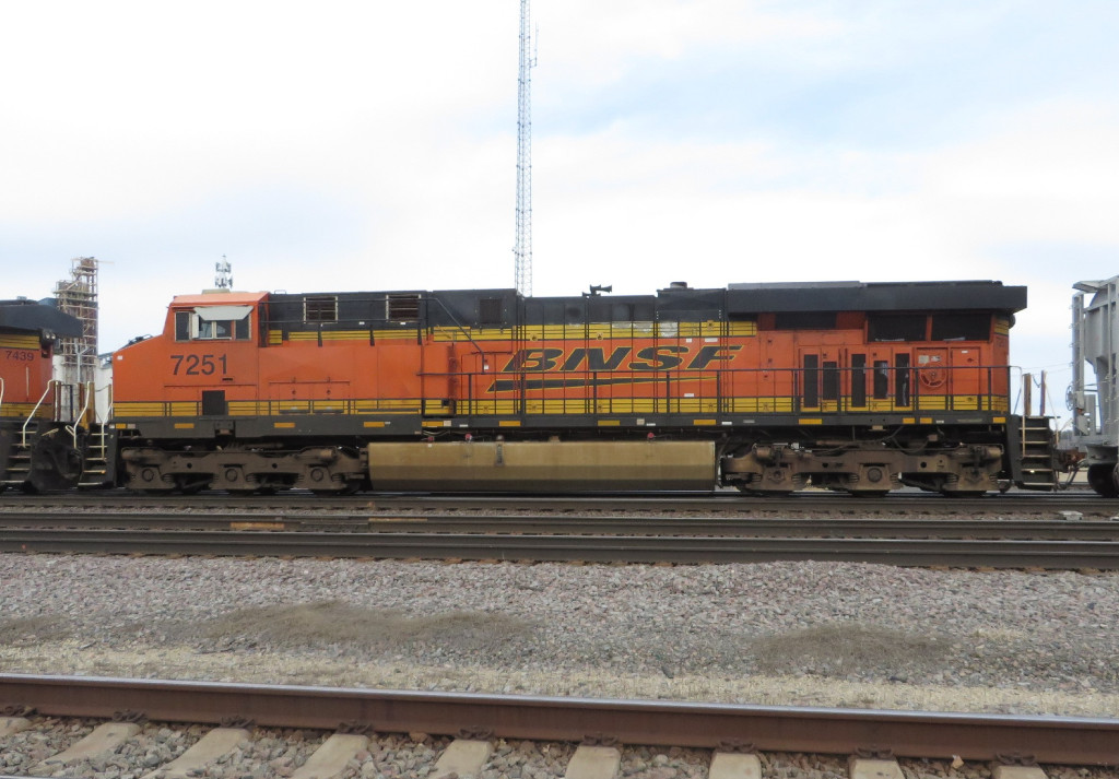 BNSF 7251